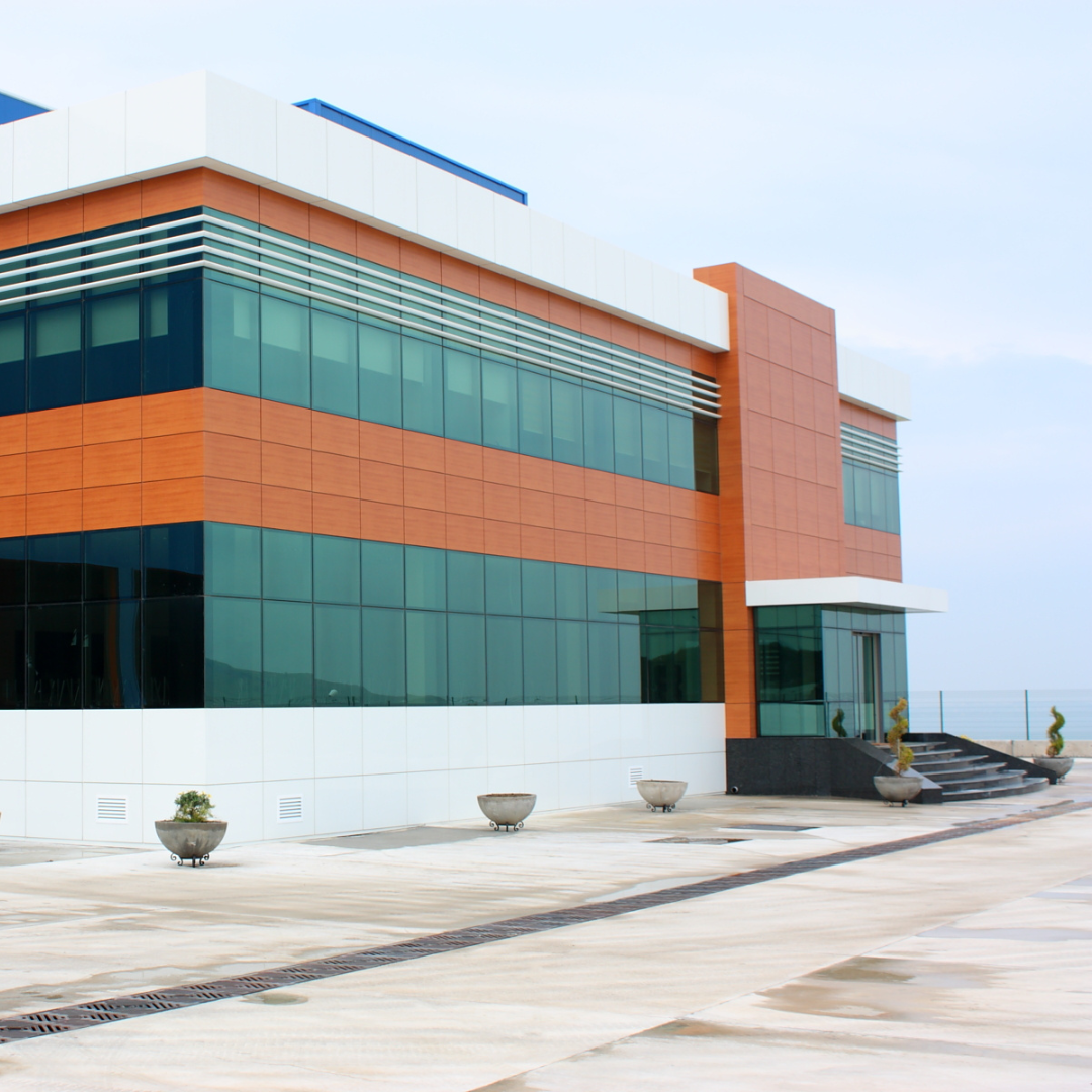 Top 10 Benefits of Investing in Industrial Flex Properties!